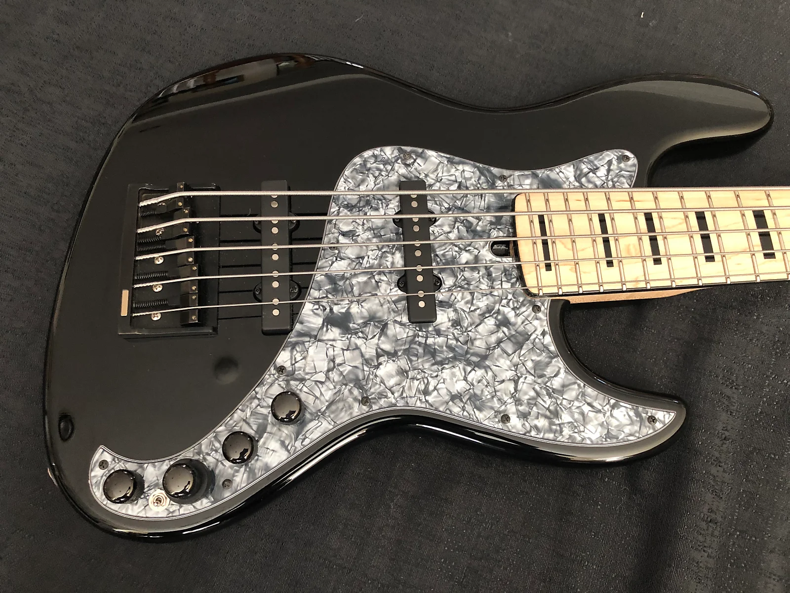 Performance Bass Swamp Ash 5-String 2018 Black 19mm - BASS SOUTHWEST